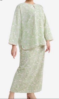 Poplook, Women's Fashion, Muslimah Fashion, Baju Kurung & sets on Carousell