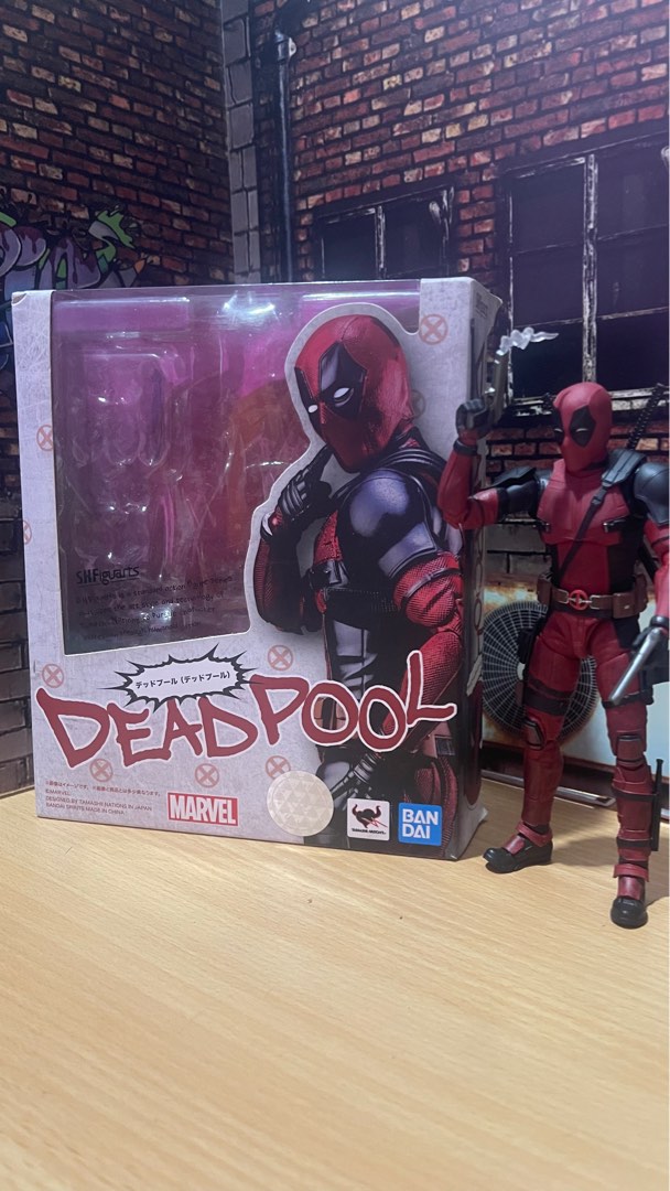 Shf deadpool v1, Hobbies & Toys, Toys & Games on Carousell