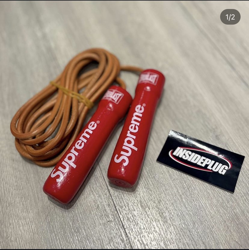Supreme SS14 Everlast Jump Rope, Sports Equipment, Exercise & Fitness ...