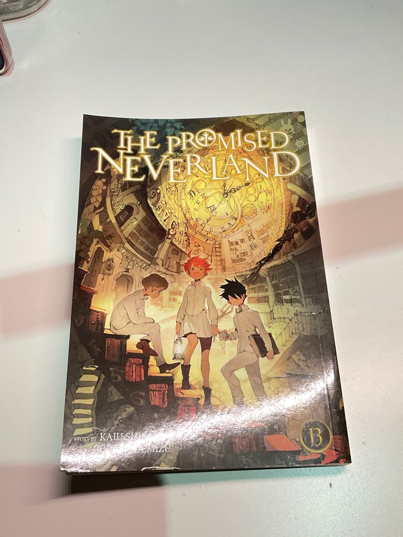 The promised neverland volume 11 english, Buku & Alat Tulis, Komik dan ...