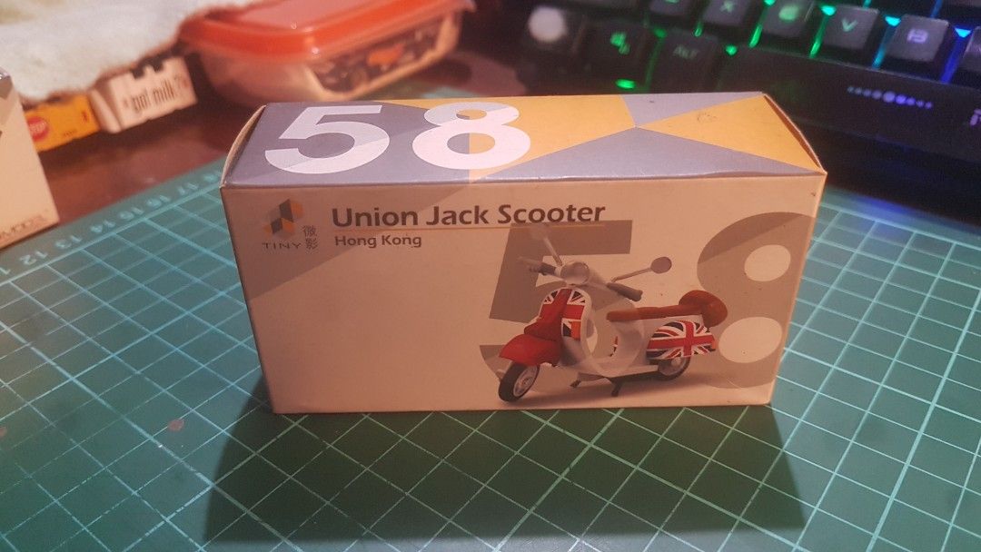 TINY Hong Kong UNION JACK SCOOTER, Toys & Collectibles, Mainan di Carousell