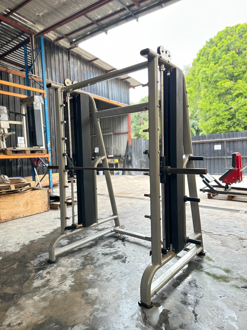 USED SMITH MACHINE Gym Fitness, Sports Equipment, Exercise & Fitness ...
