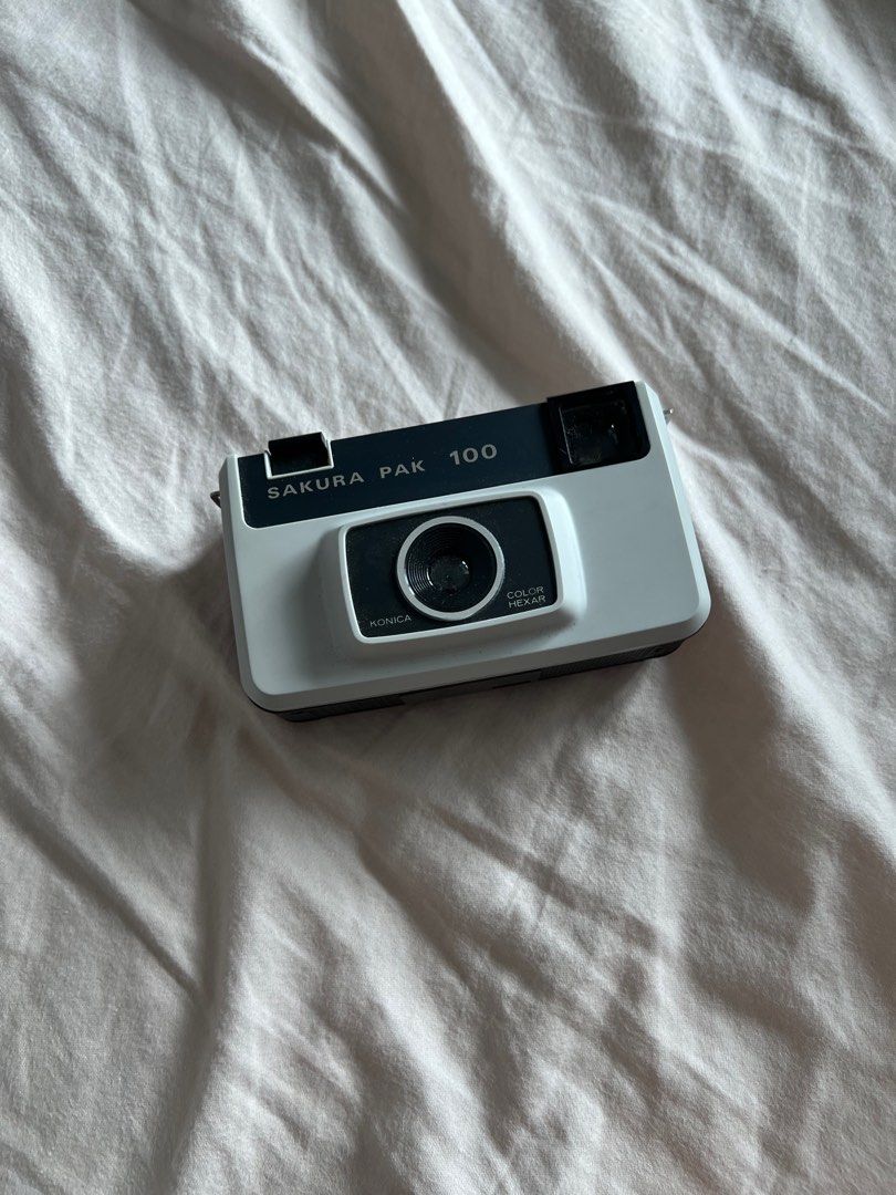 1972 konica sakura pak 100, Photography, Cameras on Carousell