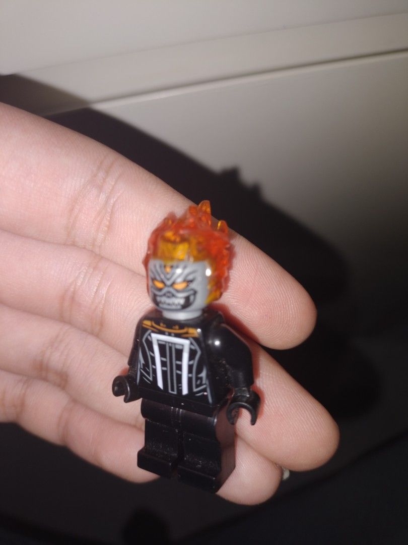 Authentic ghost rider LEGO minifigure from LEGO set 76173, Hobbies ...