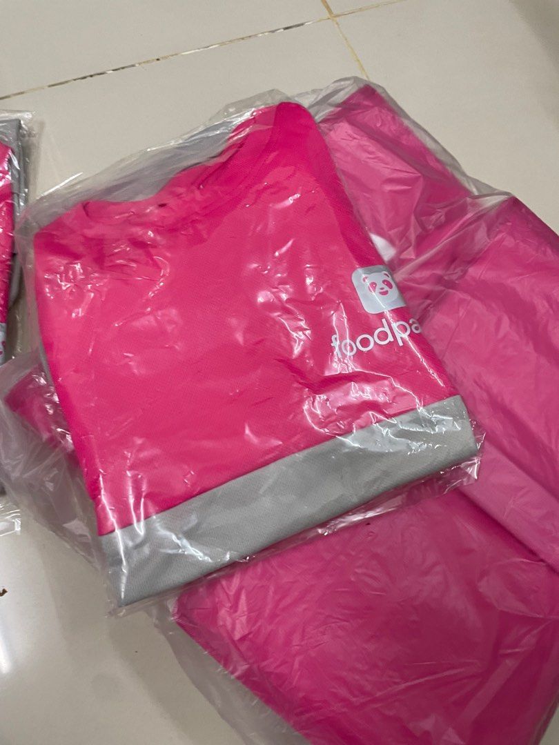 Baju dan Beg Foodpanda, Men's Fashion, Tops & Sets, Sets & Coordinates ...