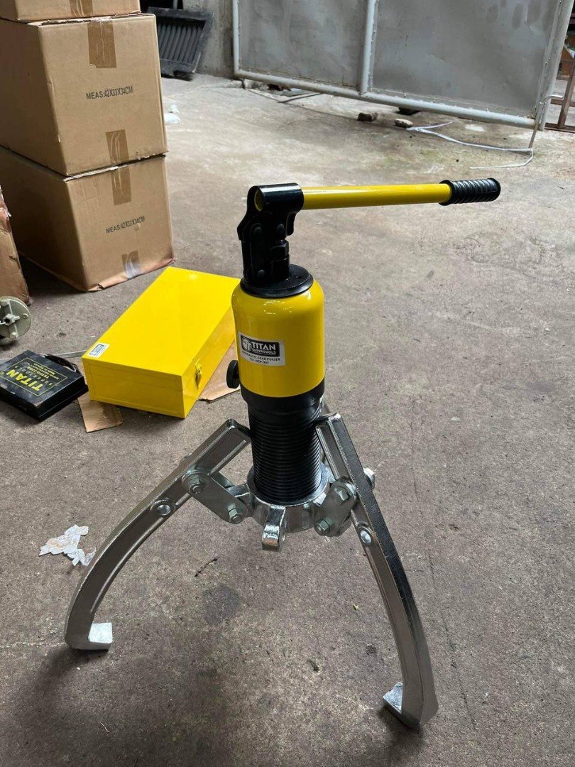 cable puller, Commercial & Industrial, Construction Tools & Equipment ...