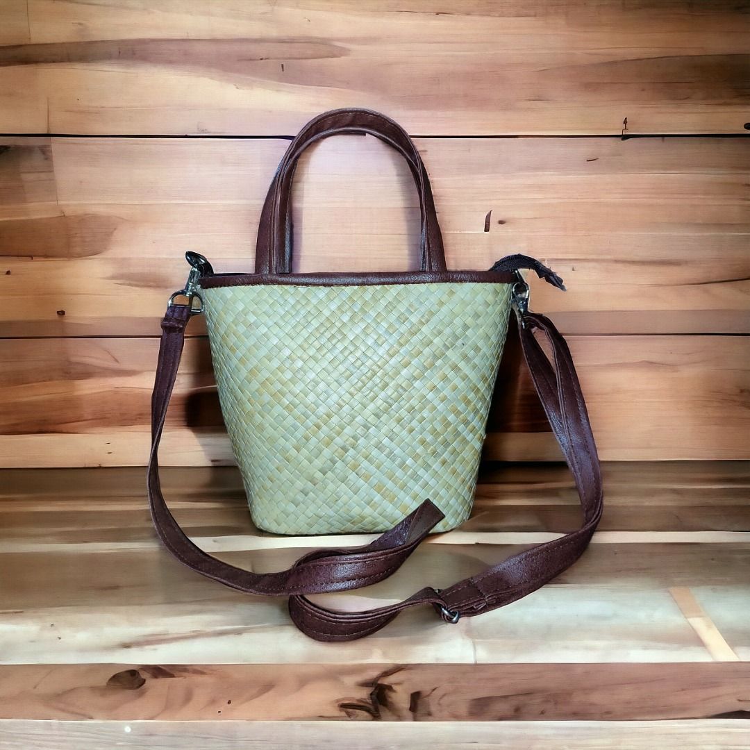 Chic Native Handmade Pandan Sling Bag - Eco-Friendly & Stylish, Women's ...