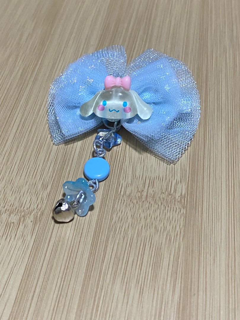 Cinnamoroll Bow Clip, Women's Fashion, Watches & Accessories, Hair ...