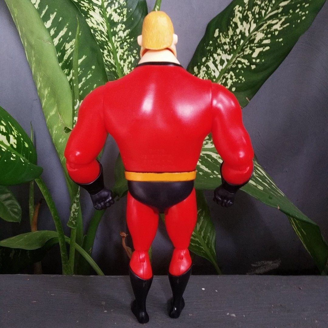 Figure disney pixar mr.incredible Mattel, Toys & Collectibles, Mainan ...