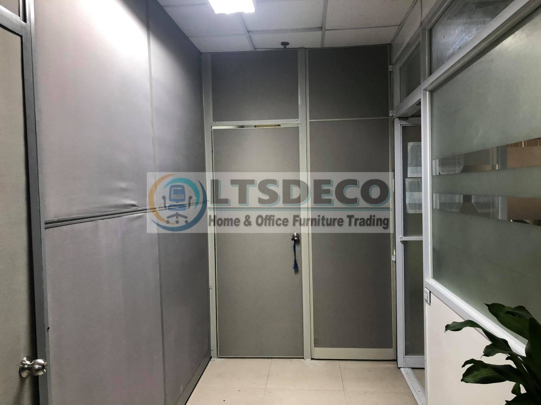 FLOOR TO CEILING PARTITION | OFFICE FURNITURE | OFFICE PARTITION ...