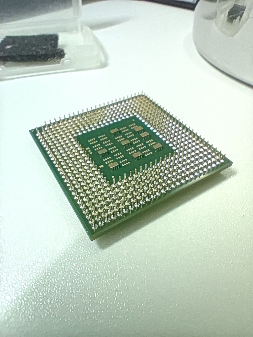 Intel Pentium 4 CPU processor, Computers & Tech, Parts & Accessories ...