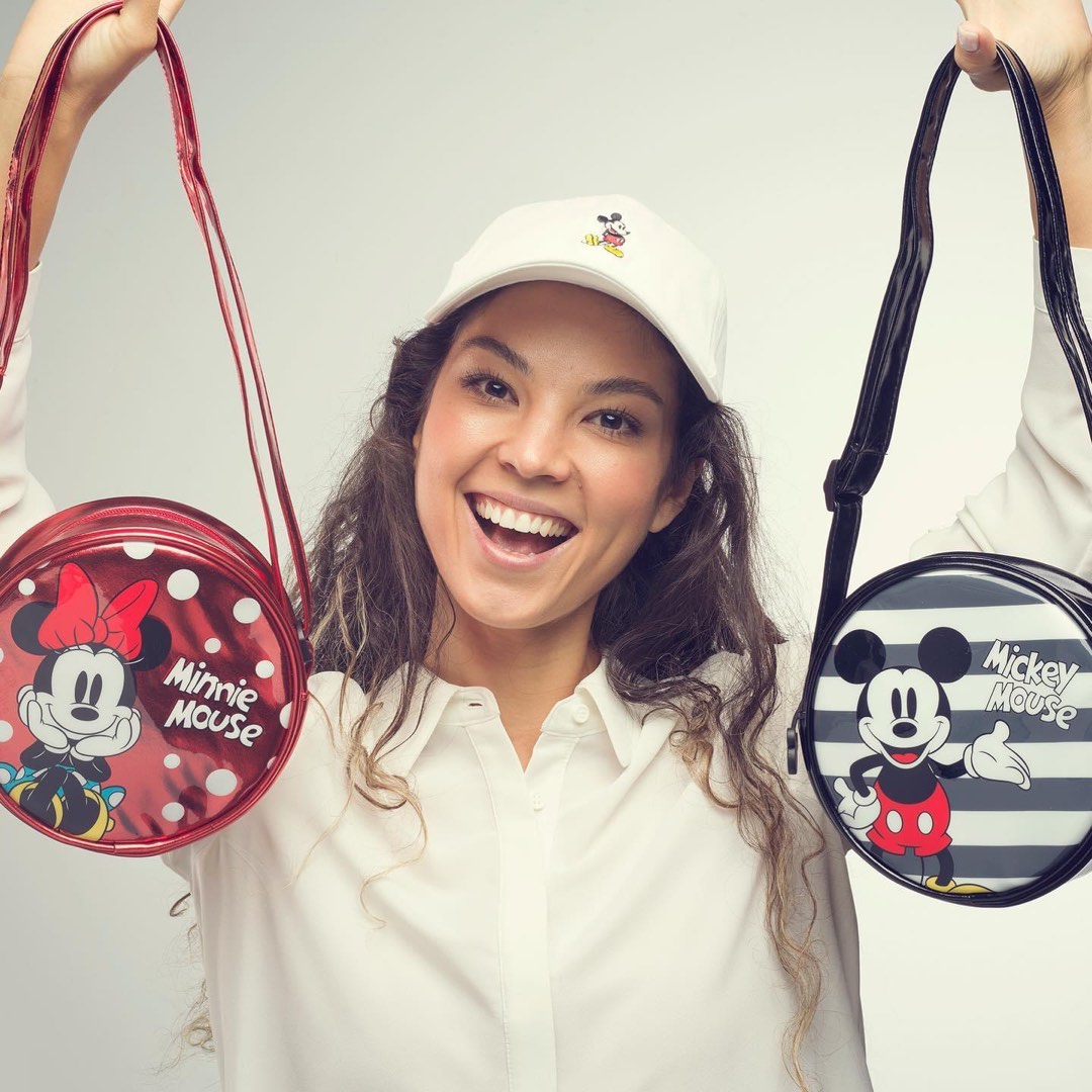 Mickey Minnie Mouse Round Crossbody Bag by Miniso, Women's Fashion ...