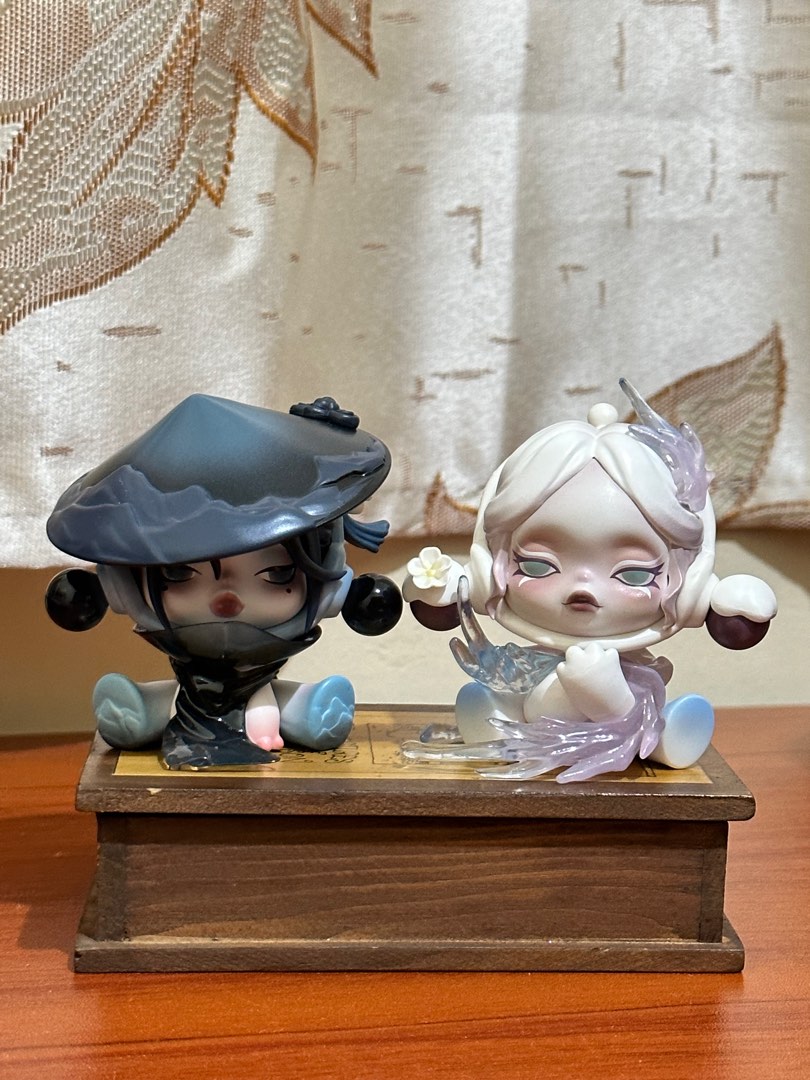 popmart skullpanda ink plum blossom the snow & the valley set, Hobbies ...