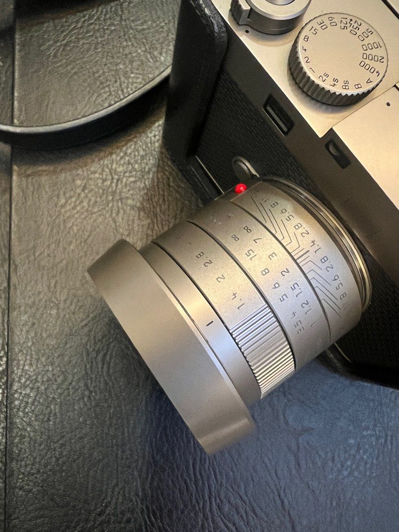 Rare Leica M60 lens 35 lux stainless steel - titan colour, Photography, Lens & Kits on Carousell