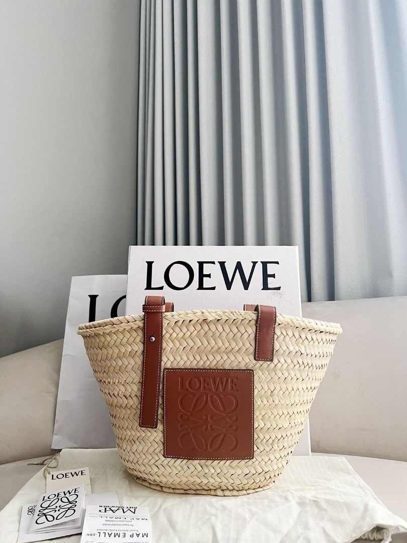 Very like new! Used once Loewe rattan basket bag tan medium 2024 ...