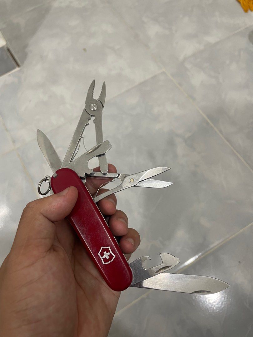 Victorinox deluxe tinker, Sports Equipment, Hiking & Camping on Carousell