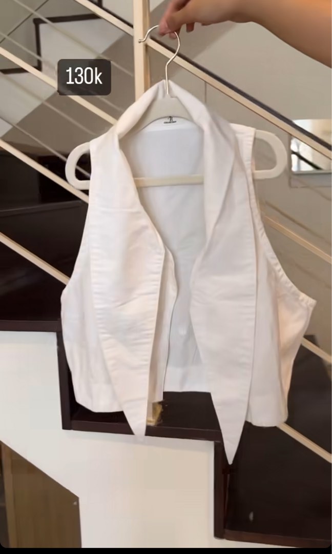 White Outer / Kemeja Putih, Fesyen Wanita, Pakaian Wanita, Baju Luaran ...