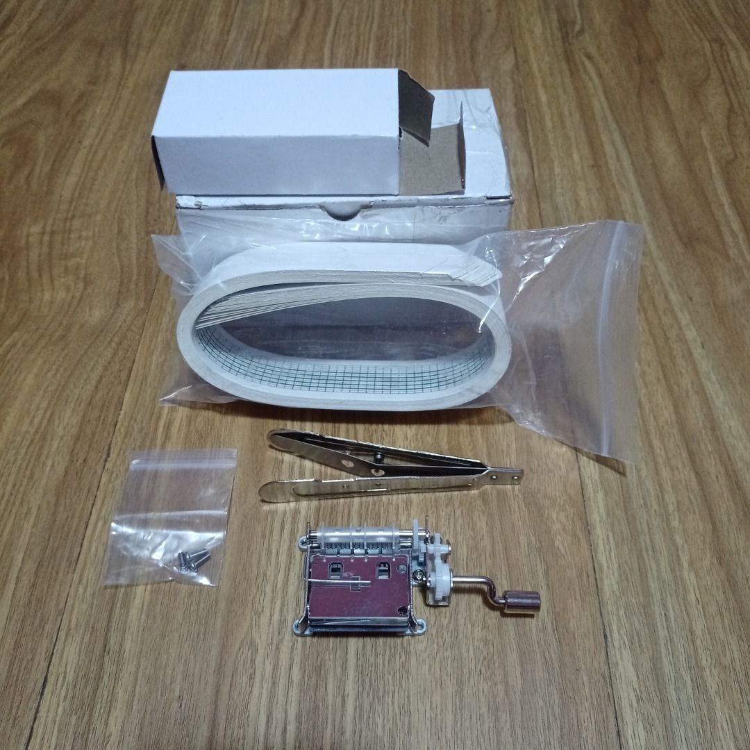 15 NOTE HAND CRANK DIY MUSIC BOX KIT, Hobbies & Toys, Music & Media ...