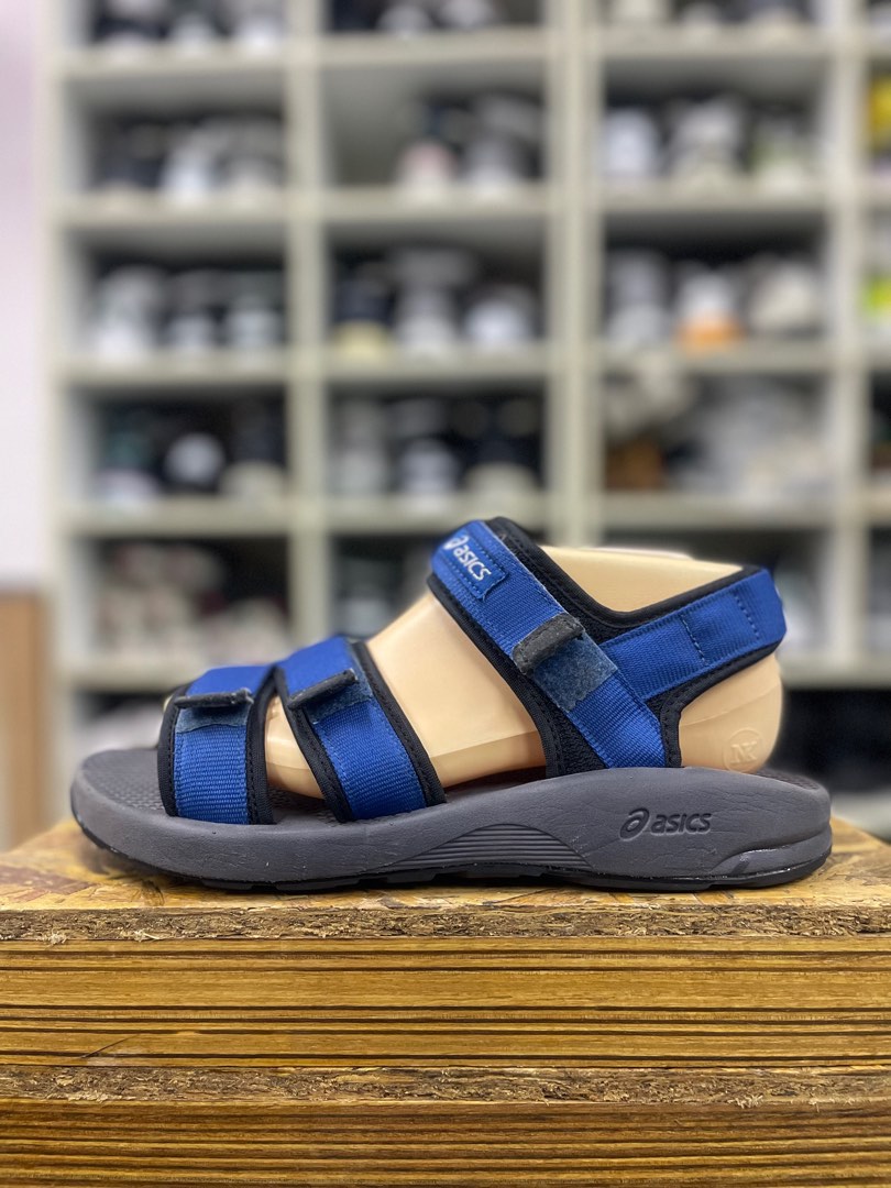 Asics Sandal, Men's Fashion, Footwear, Flipflops and Slides on Carousell