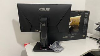 Used gaming monitor . 27 / 29 / 34 . ( 75hz - 144hz ) used with box ...