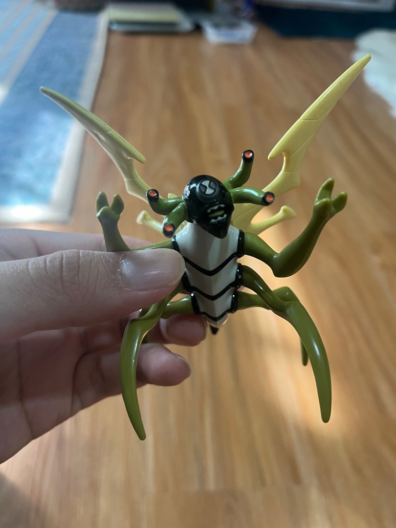 Ben 10 Stinkfly Bandai, Hobbies & Toys, Toys & Games on Carousell