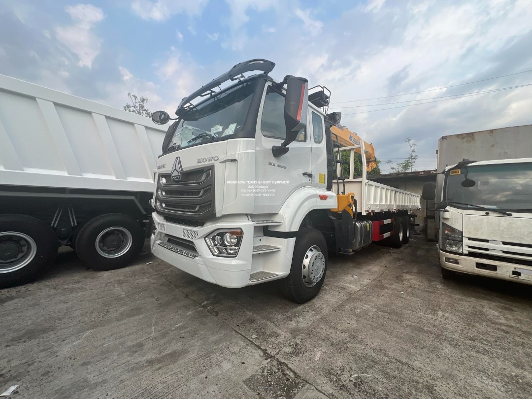 Boom Truck Cargo Howo NX 10tons 10wheeler Brandnew euro2, Special ...