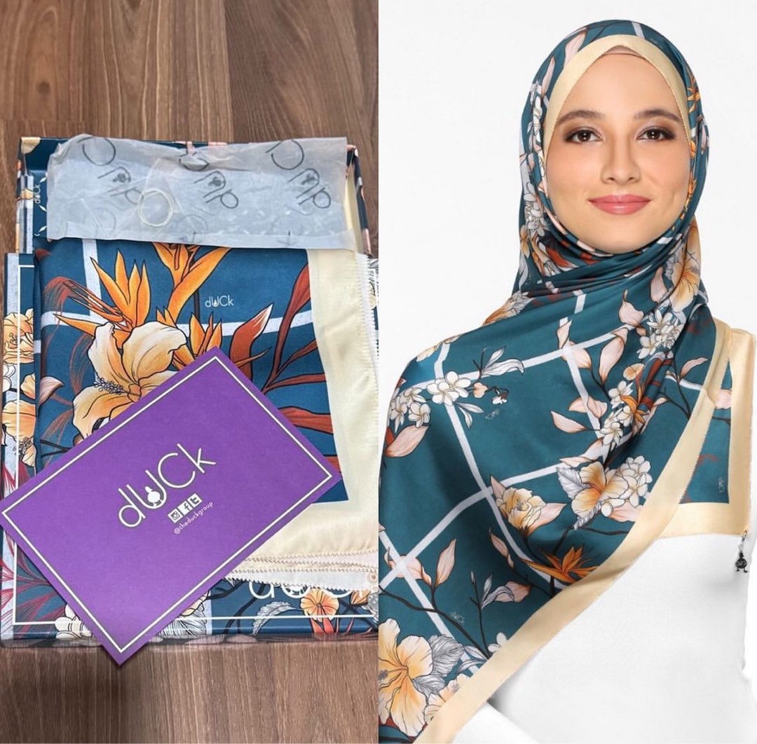 Duckscarve - The Merdeka duck Latifah, Women's Fashion, Muslimah ...