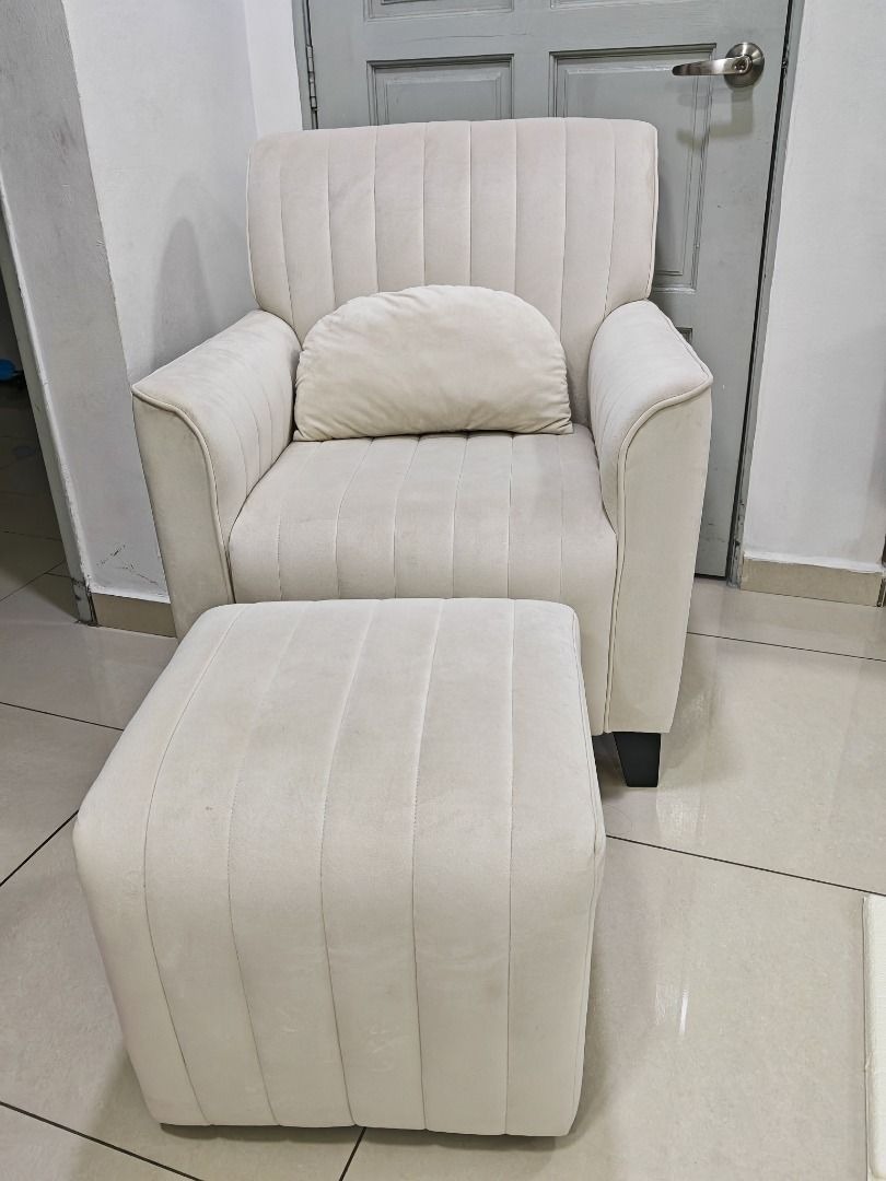 GETHA ARM CHAIR WITH STOOL AND KIDNEY CUSHION, Furniture & Home Living ...