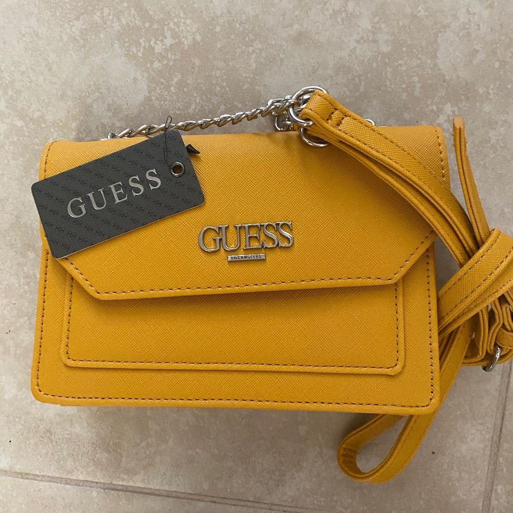 GUESS BAG, Women's Fashion, Bags & Wallets, Shoulder Bags on Carousell