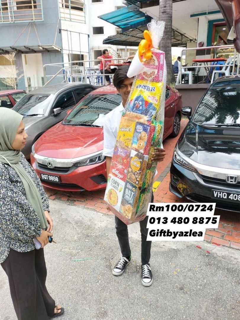 Hamper makanan dan minuman tinggi, Food & Drinks, Gift Baskets ...