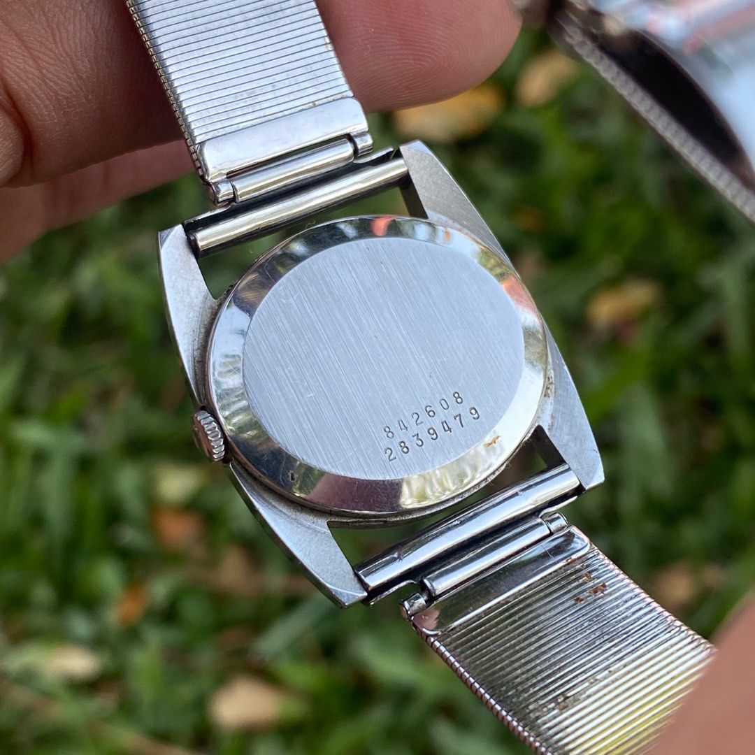 Jam tangan vintage Universal Geneve Cat Eye Swiss manual Winding jadul ...