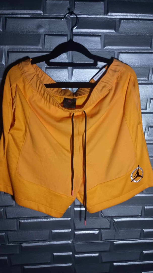 Jordan Standard Fit (Yellow), Men's Fashion, Activewear on Carousell