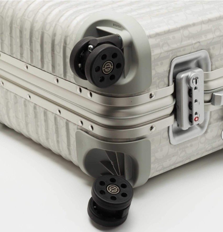 Koper Rimowa X Dior Size Kabin 20 Inch, Barang Mewah, Tas & Dompet di ...