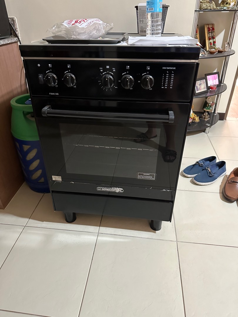 LE GERMANIA STOVE WITH OVEN, TV & Home Appliances, Kitchen Appliances ...