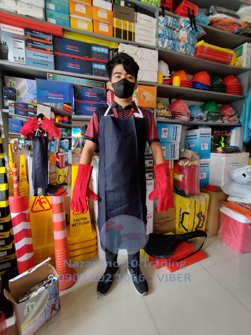 Maong type Welding apron 22, Commercial & Industrial, Construction ...
