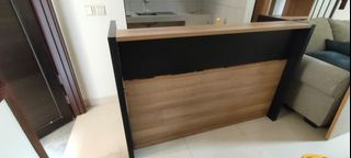 Meja Resepsionis / Reception Desk, Perabotan Rumah di Carousell