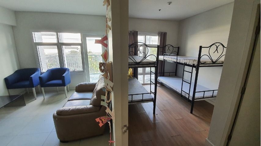 Rare Big Cut 1BR unit for Sale at Serendra BGC Red Oak Tower, Property ...