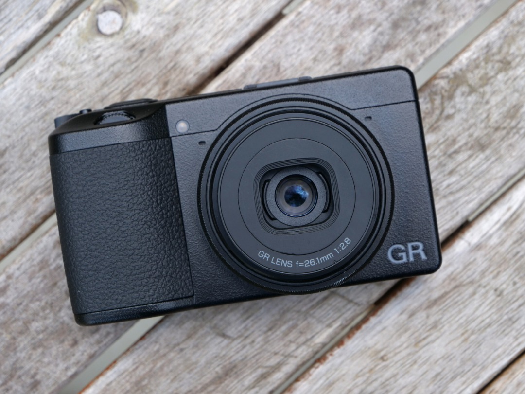 新淨 Ricoh GR3x GRIIIx 輕便街拍相機, 快門數 2000左右, 攝影器材, 相機 - Carousell