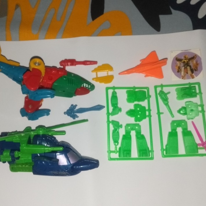 Robot Jadul Transformers Hiu Helikopter Mokit, Toys & Collectibles ...