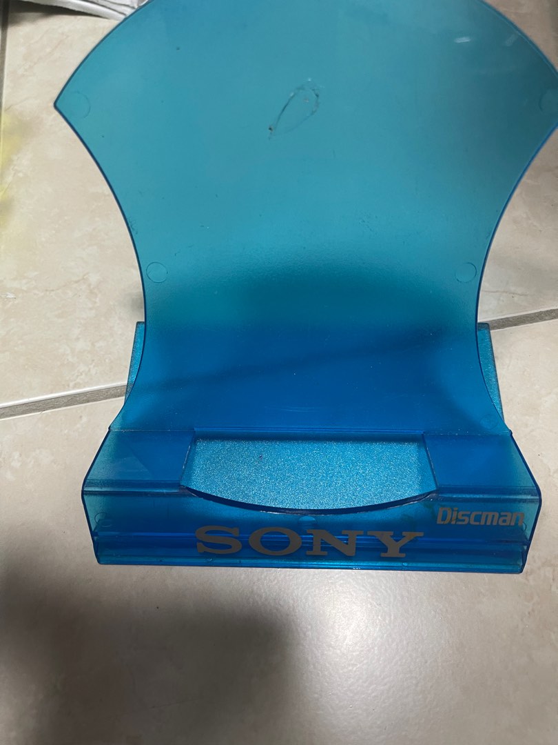 STAND DISPLAY DISCMAN SONY, Hobbies & Toys, Collectibles & Memorabilia ...