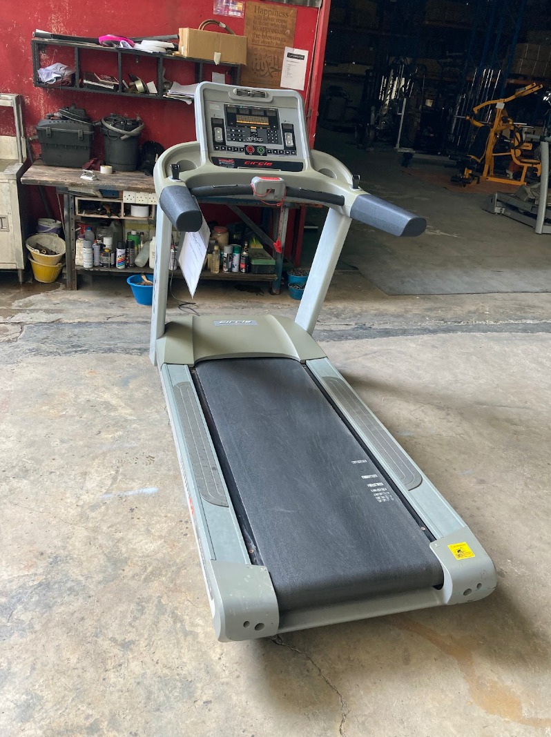 Treadmill Smooth Deck M8 Circle Fitness Gym Equipment Exercise, Sports ...