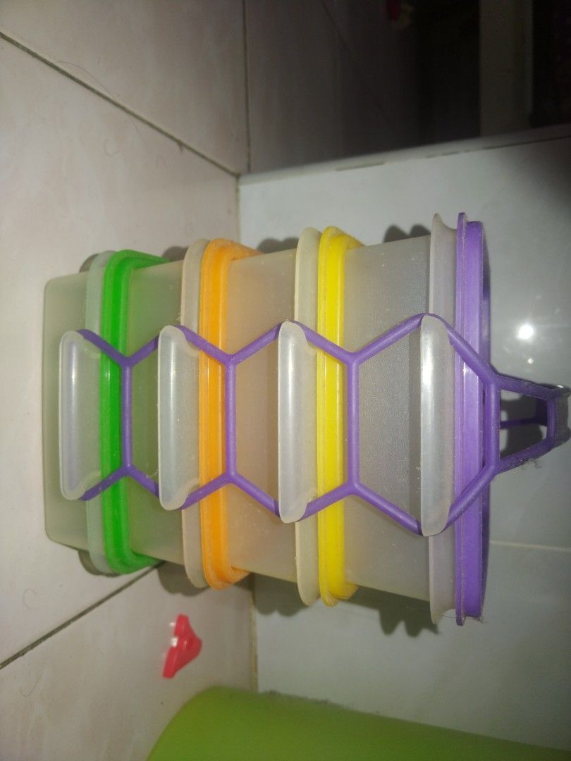 Tupperware container(4x) with carrier, Furniture & Home Living ...