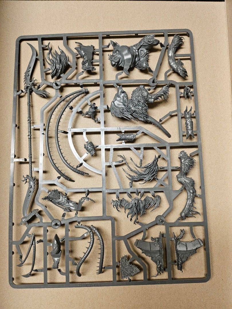 warhammer age of sigmar SKAVEN: PESTILENS VERMINLORD CORRUPTOR ...