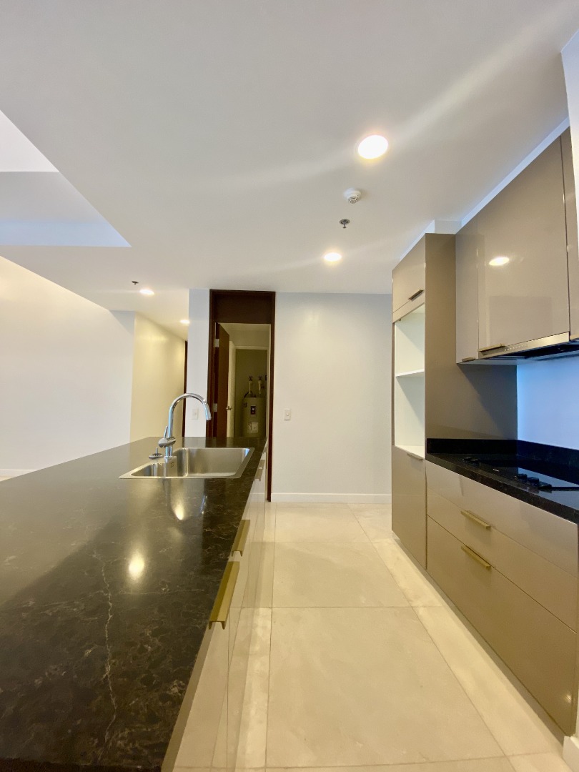 2BR Condo Unit for Sale in BGC - Taguig at Grand Hyatt, Property, For ...