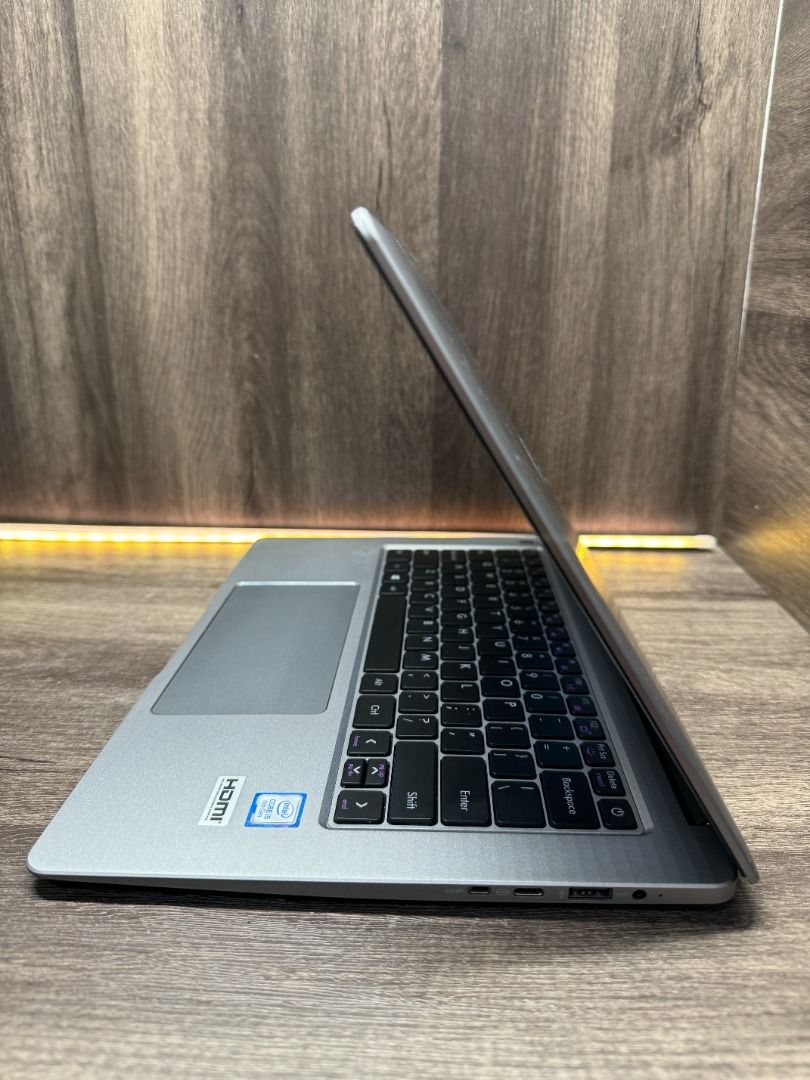 AVITA 型號：NS14A2 文書筆電/i5-8250U 8th/8GB DDR4 Ram/256GB SSD/14吋 1920*1080p ...