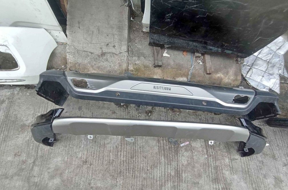 Bodykit Toyota Innova Zenix Modelista depan belakang, Aksesoris Mobil ...