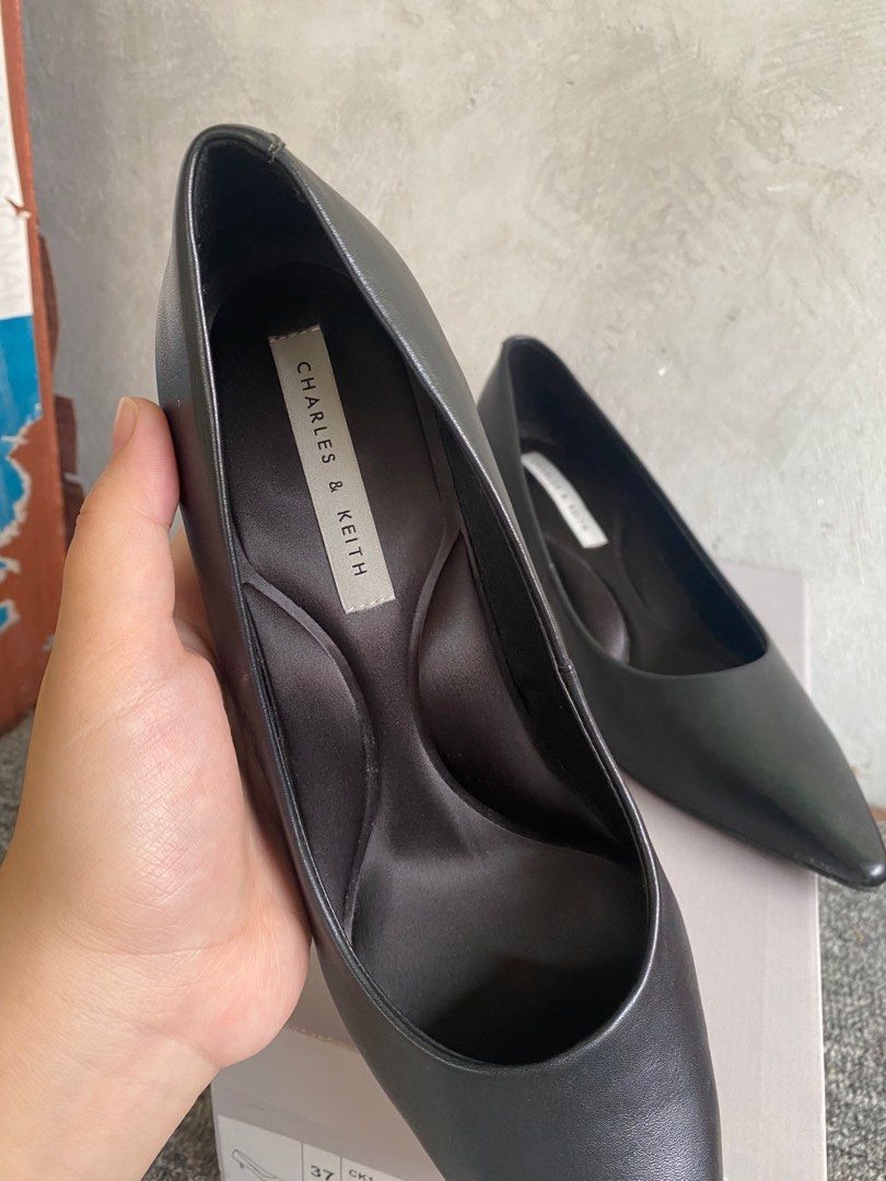 C&K pointed toe heels, Women's Fashion, Footwear, Heels on Carousell