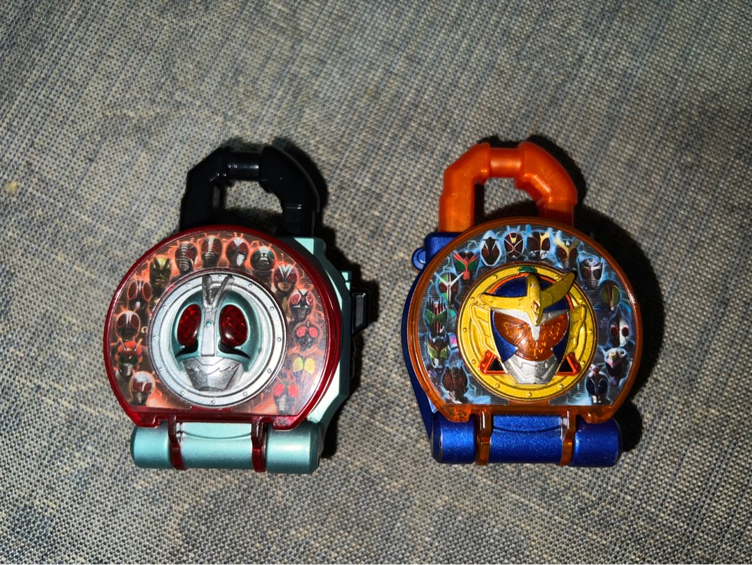 DX Kamen Rider Gaim Showa & Heisei Rider Lockseed, Hobbies & Toys, Toys ...