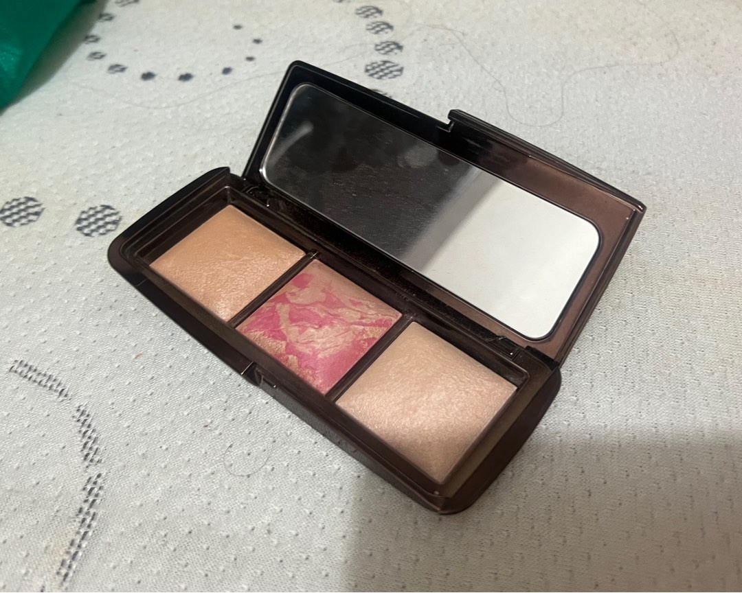 Hourglass Luminous Finish Palette, Beauty & Personal Care, Face, Makeup ...