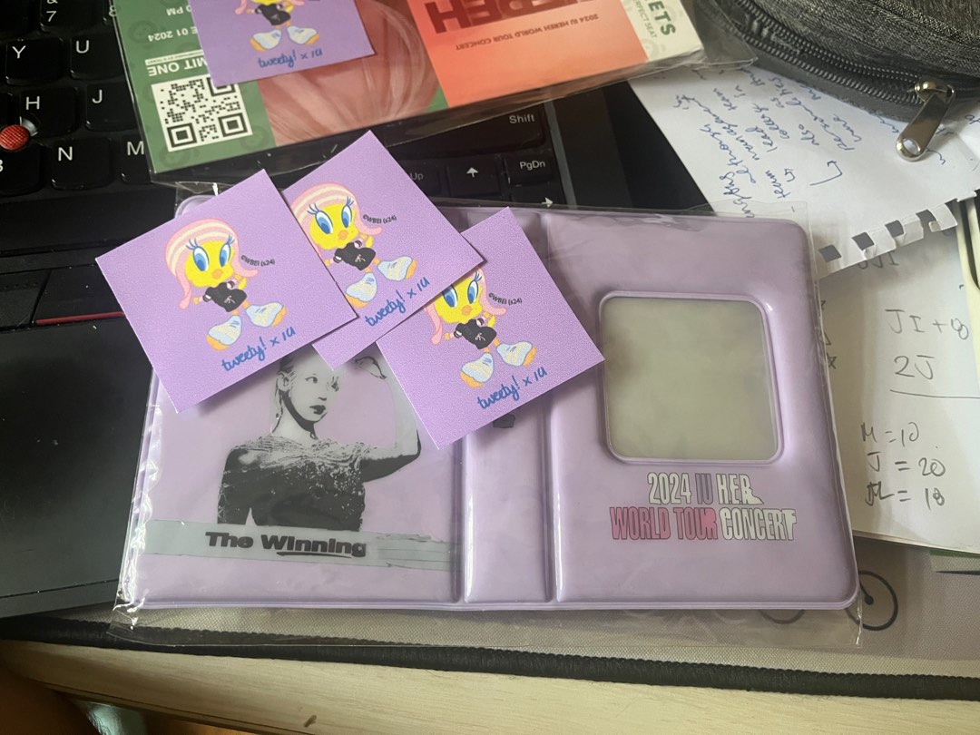 IU Hereh Collection Book PhotoBook with tweety confetti concert ...